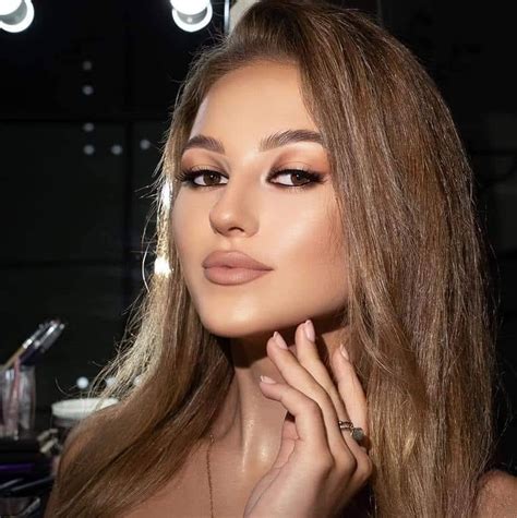 Одяг з Європи Одяг з Європи оновлення щонеділі