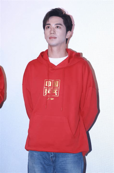 《中国乒乓》超前看片 邓超孙俪一家四口惊喜亮相 搜狐大视野 搜狐新闻