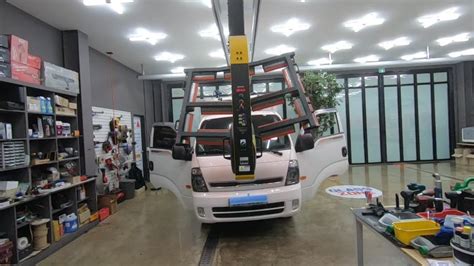 봉고3 전면유리교환 배달중 돌칩으로 크랙이 발생한 기아자동차 트럭 전면유리교체 솔라쉴드 St썬팅 후깜모듈 시공 및 내 차유리교환비용 하이패스룸미러 원격시동기 경보기