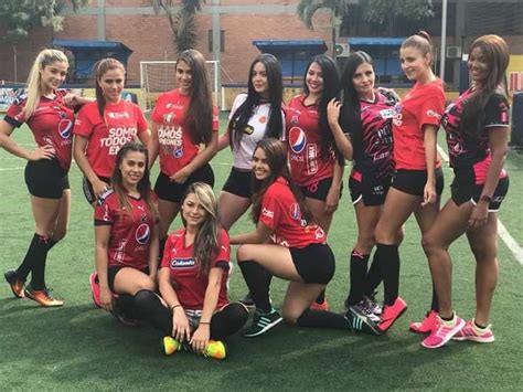 Team Photo Scrolller