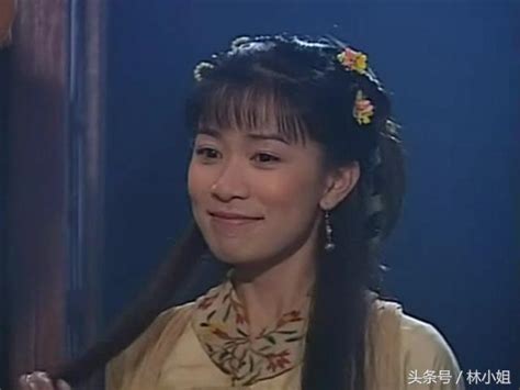 原来佘诗曼以前也参加过港姐选美！ 每日头条