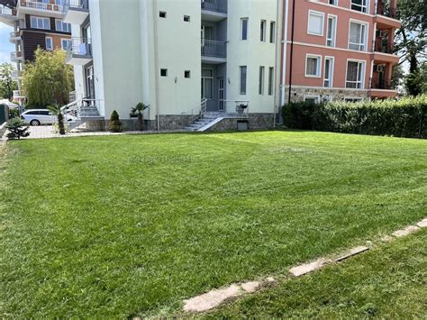 Озеленяване поливни системи Селскостопански Градински Несебър Почистване на дворни м