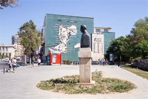 Bustul Lui Vasile Pârvan Heritage Constanța