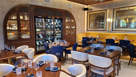 Inside Gabriellas A New Modern Italian Restaurant In Delray Beach