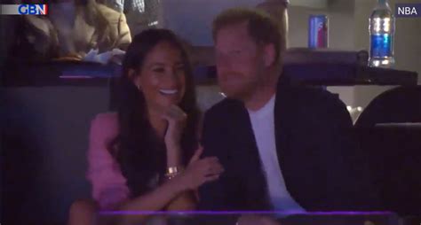 Meghan Markle Snubs Kiss From Prince Harry At Nba Game As He Pulls Awkward Expression