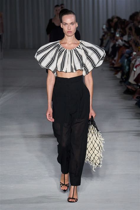 79 Ideias De Mariana Raquel Em 2025 Moda Roupas Looks