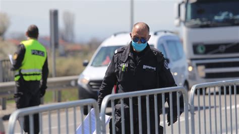 Всяка десета от декларациите за преминаване през КПП та в Смолян е с неверни данни От деня