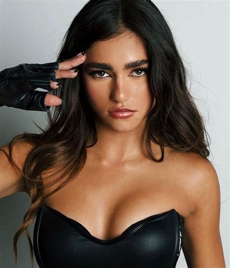 Roxanne Valkyria Rolls Royce Quinn Alpha Command Wiki Fandom