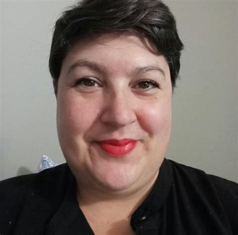 Iconic Lip Stain Classic Red Standard Skin And Beauty