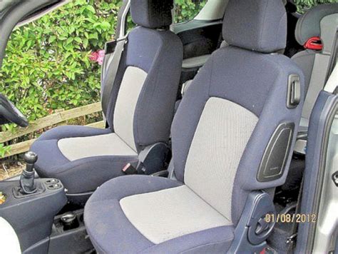 Peugeot 1007 Cameleo Kit Arm Rest Floor Mats