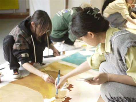 献礼二十大 回望这十年——美院学生党员开展绘“时代画卷”主题活动 温州大学美术与设计学院