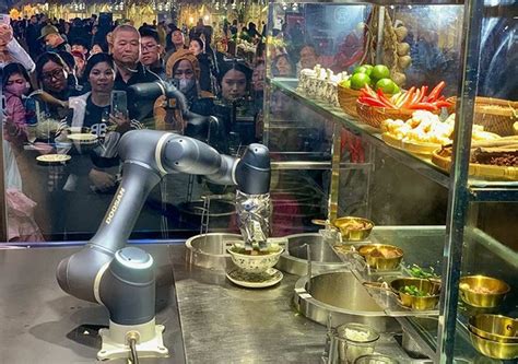 Pho Cooking Robots And Ai Innovations Transforming Vietnams Tourism Industry Global Business
