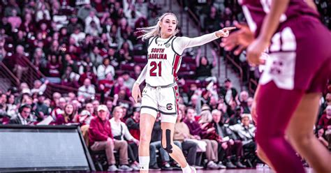 South Carolina Womens Basketball Stays Unbeaten With Rout Of