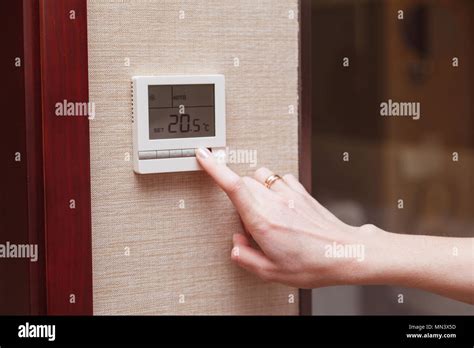 Digital Thermostat Stock Photos Digital Thermostat Stock Images Alamy
