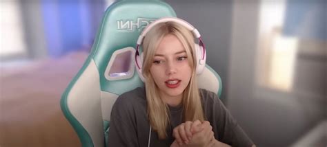 Stranger Things Star Grace Van Dien To Prioritize Twitch Over Acting