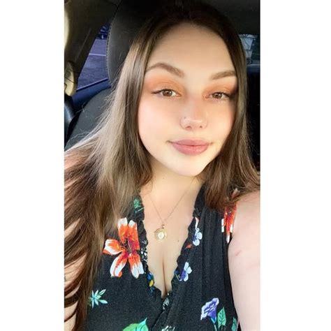 Riley Elliot Rileymackenzie Xo • Threads Say More