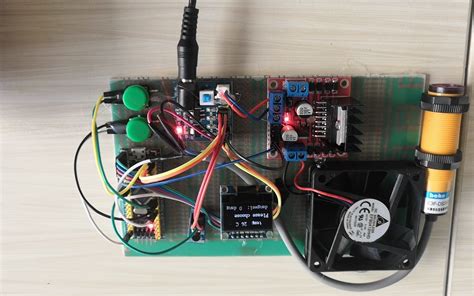 一款基于stm32的智能电风扇 自动控制哔哩哔哩bilibili