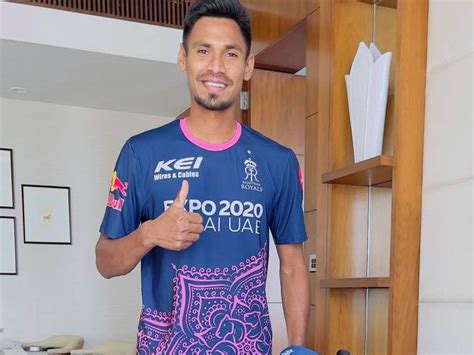 মাঠে নামছে রাজস্থান মোস্তাফিজ থাকছেন তো Mens Tops Mens Tshirts Women