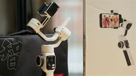 Zhiyun Smooth 5s Smartphone Gimbal Now With Magical Magnetic Fill Lights