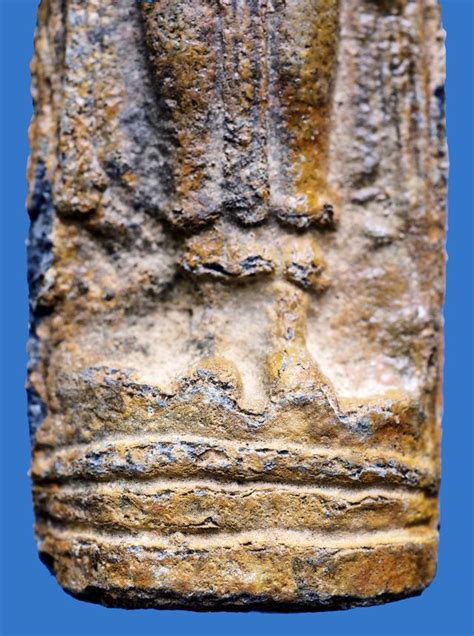 พระร่วงหลังรางปืน พิมพ์ฐานสูง เนื้อชินตะกั่วสนิมแดง กรุวัดพระศรีรัตนมหาธาตุ จ สุโขทัย Ennxo