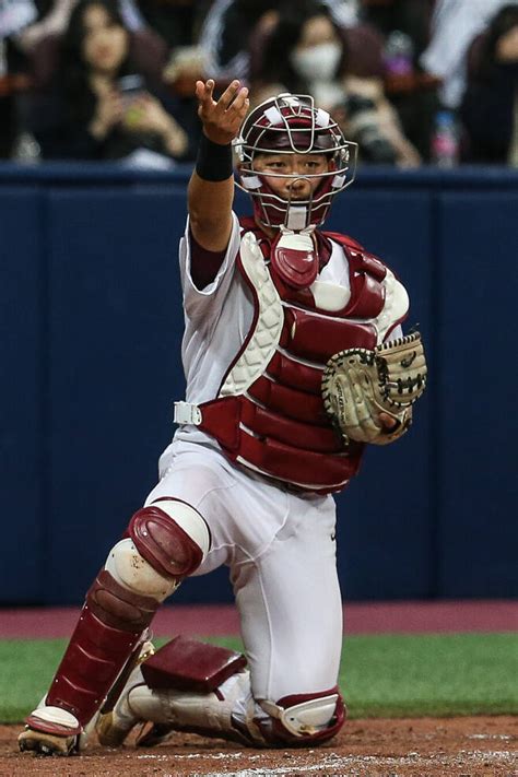 감독도 외국인 에이스도 칭찬한 루키 포수 김동헌 리드가 워낙 좋았다