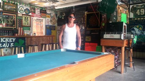 Showing Balls