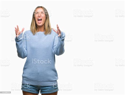 이상 겨울 스웨터를 입고 젊은 아름 다운 여자 배경 미친 절연 하 고 미친 소리 하 고 적극적인 식와 팔 발생 함 좌절