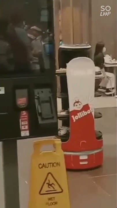 Jollibee Robot Serving At Sm Seaside Cebu Youtube
