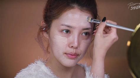 گام به گام تا یک آرایش کره ای جذاب مدرسه زیبایی آدینا