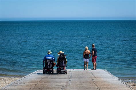 UK Heatwave Does Hot Weather Cause People To Have More Sex UK Heatwave Does Hot Weather Cause People To Have More Sex