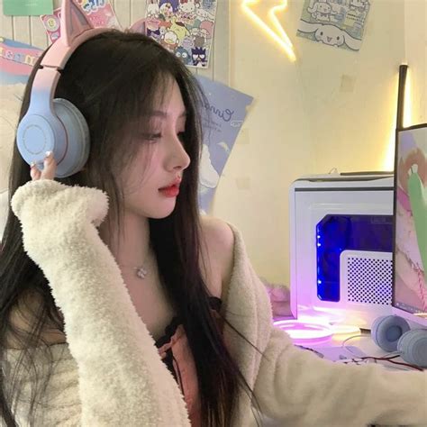 Stream Hungchayy Listen To 8d Xuyên Não Playlist Online For Free On Soundcloud