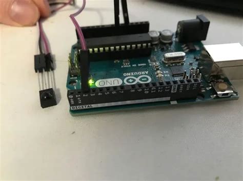 record and send infrared commands to air conditioner with arduino