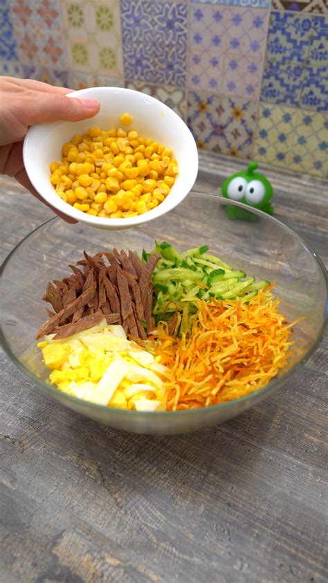 Адептам «fatsecret лучше не смотреть😂 Свиная грудинка томленая в пиве ИНГРЕДИЕНТЫ Грудинка