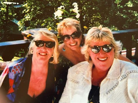 Sarah Sherwood On Linkedin Staying Connected For Introverts And Extroverts — Soup Salad And Sex