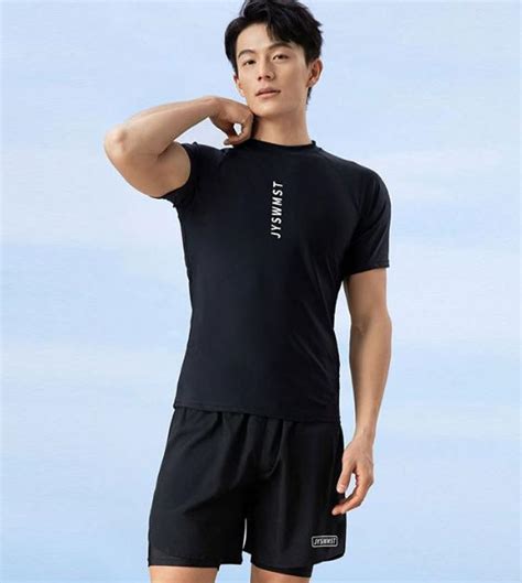 ชุดว่ายน้ำแขนสั้น กางเกงว่ายน้ำผู้ชาย Ennxo