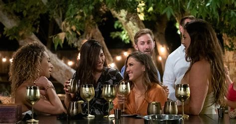 Love Is Blind Interactive Mobile Game Release Date News Netflix Tudum