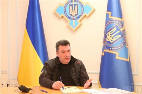 РНБО запровадила санкції проти гнобителів української Церкви у Криму Збруч