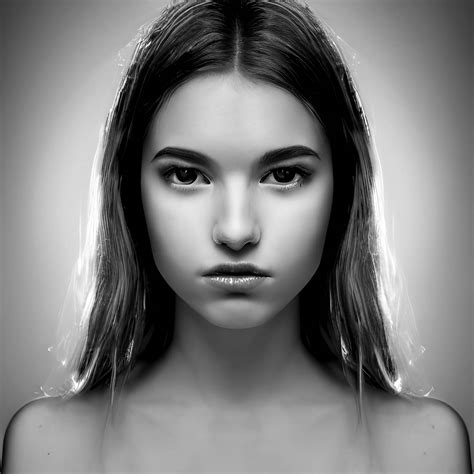 Beauty One Person Portrait Sd Women Adult Caucasian Ethnicity Black And