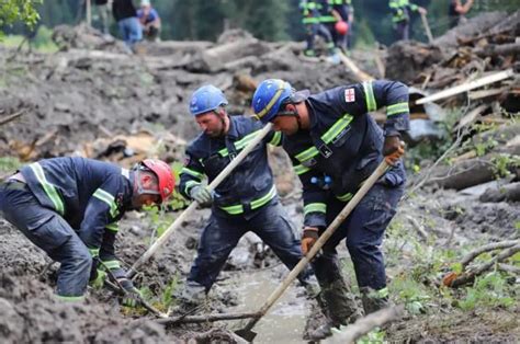 მაშველებმა სტიქიის ზონაში მდინარეში არასრულწლოვანი ბიჭის ცხედარი იპოვეს რას გვიყვება
