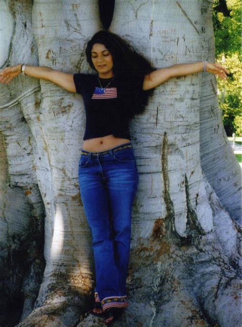 Fadime Şahindal Sköts Av Sin Pappa Nu Blir Hedersmordet Dramaserie