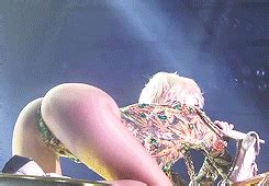 Miley Cyrus Porn Pic
