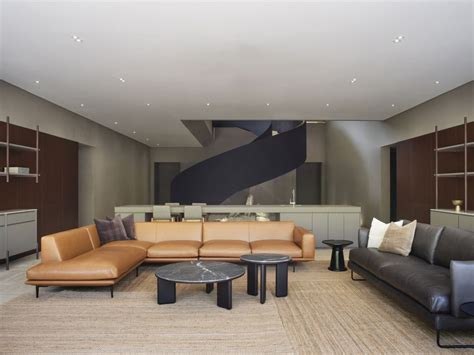 Merging Urban Oasis And Cityscape Retreat At The Blinker House Project