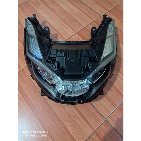 Jual Lampu Depan Reflektor Depan Headlamp Honda Pcx Cc Original Ke Atas Shopee Indonesia