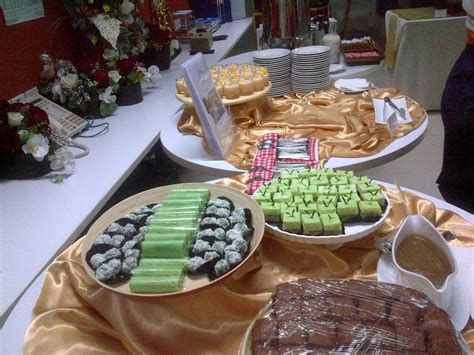 Lucky Catering Menerima Pesanan Nasi Box Tumpeng Snack Box Buffet Prasmanan