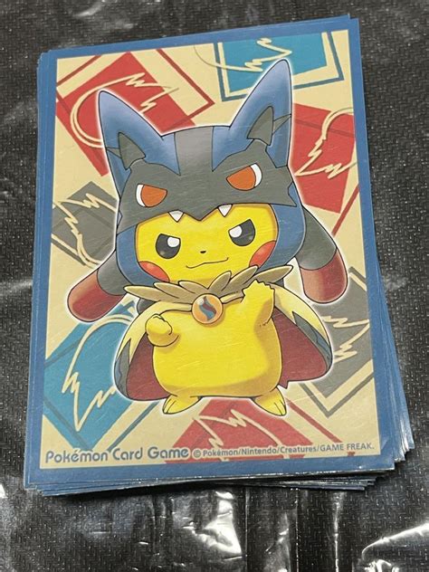 ポケモン メガルカリオのポンチョを着たピカチュウ デッキシールド メルカリ