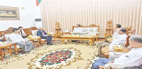 မြန်မာနိုင်ငံဆိုင်ရာ ဘင်္ဂလားဒေ့ရှ်နိုင်ငံ သံအမတ်ကြီးအား ပြည်ထောင်စုဝန်ကြီး ဒေါက်တာသက်ခိုင်ဝင်း