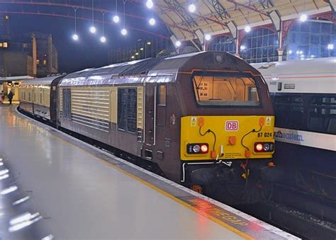 67024 Class 67 67024 Against The Stops On Platform 2 At Vi Flickr