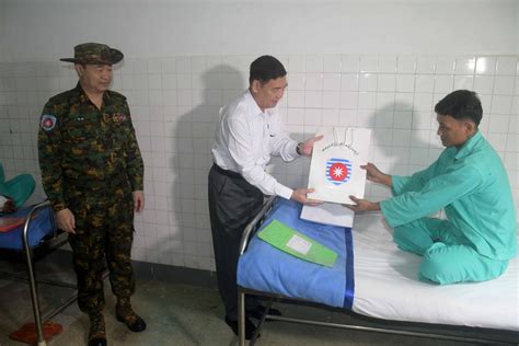 ရခိုင်ပြည်နယ်ဝန်ကြီးချုပ် ဦးထိန်လင်း တပ်မတော်ဆေးရုံ၌ ကျန်းမာရေးစောင့်ရှောက်မှုခံ ယူနေကြသူမ