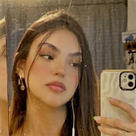 Isa Isa Av On Threads