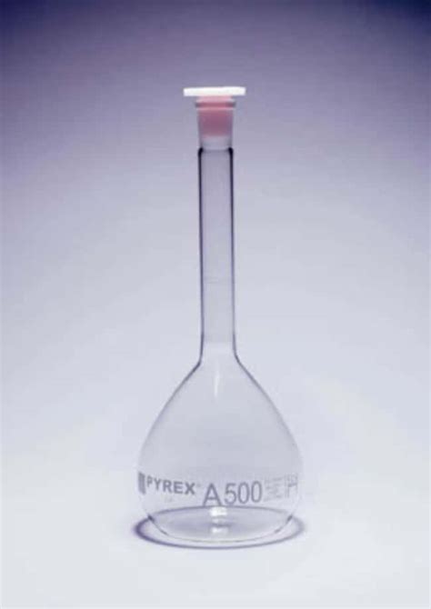 Pyrex™ Borosilicate Glass Class A Certified Volumetric Flask Capacity